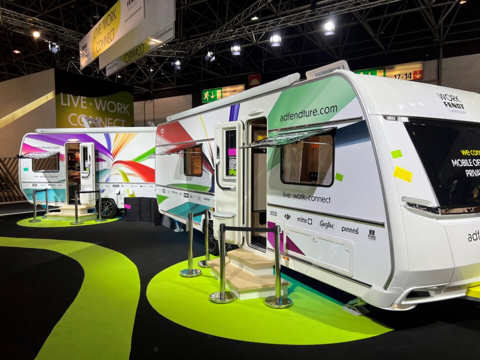 German Design Award 2024 für « live – work - connect » von Fendt ...